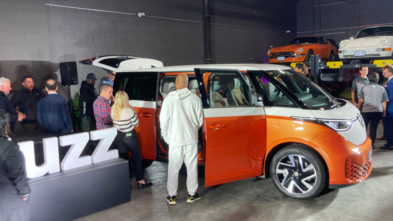 Surprise! The ID. Buzz makes a Toronto appearance - The Charge