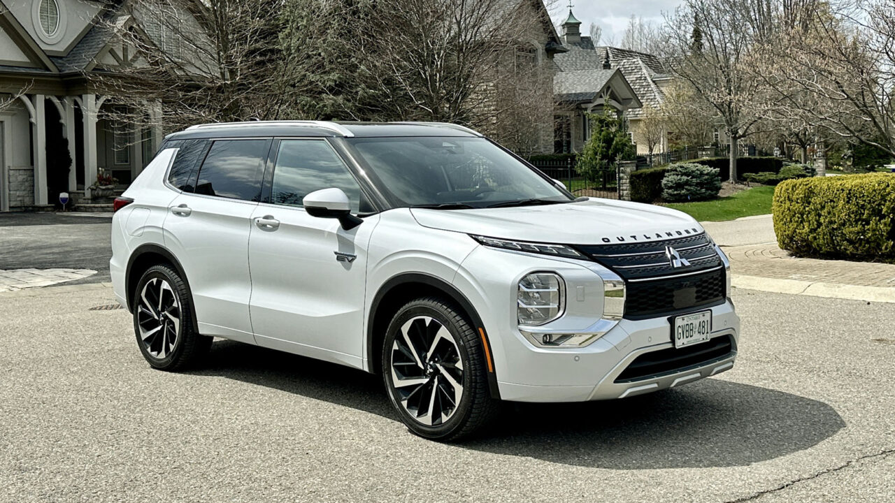 Mitsubishi Outlander is a different sort of PHEV that works - The Charge
