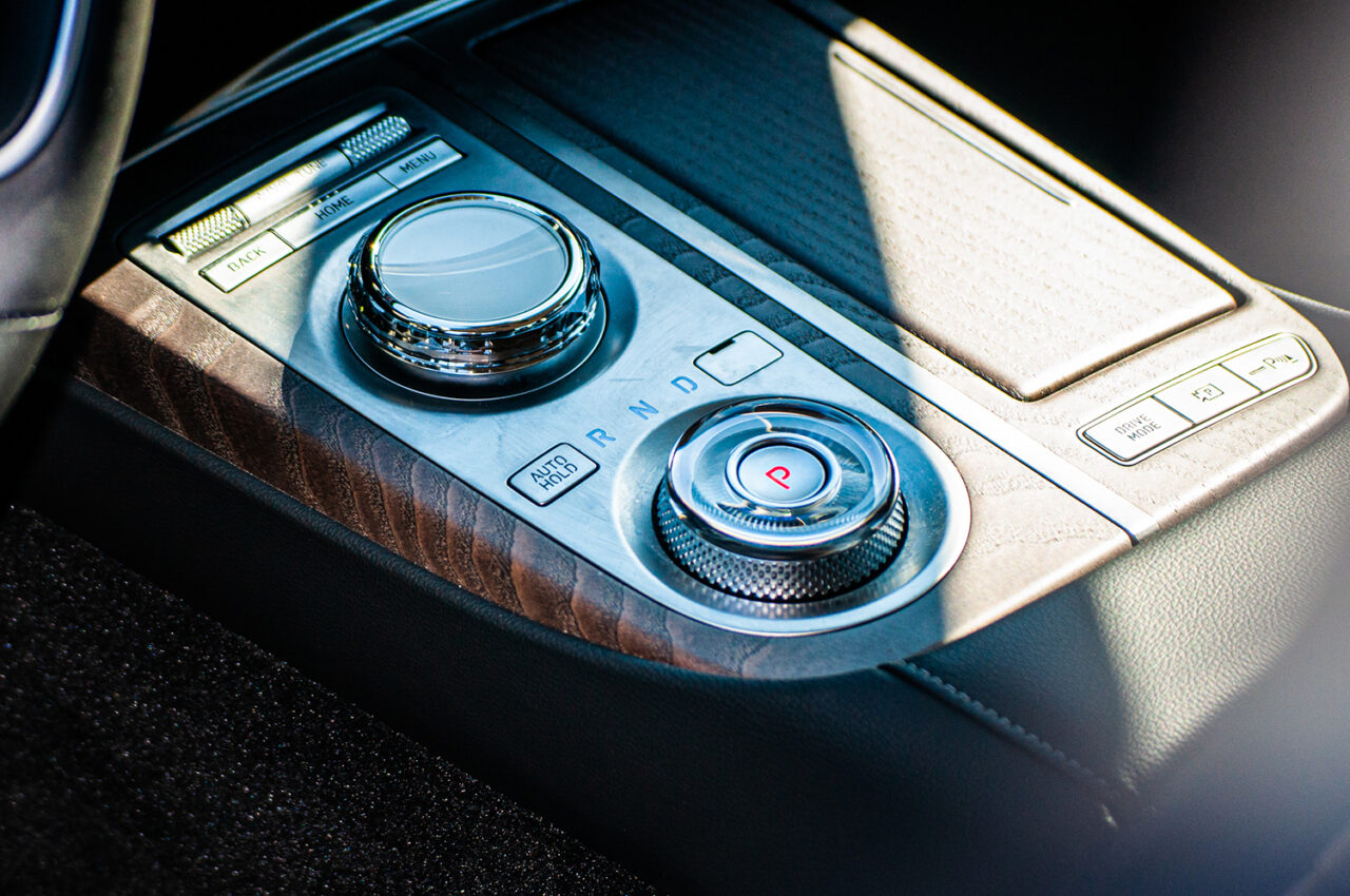 A tale of two sedans: Volvo S90 Recharge Extended Range vs Genesis G80 ...