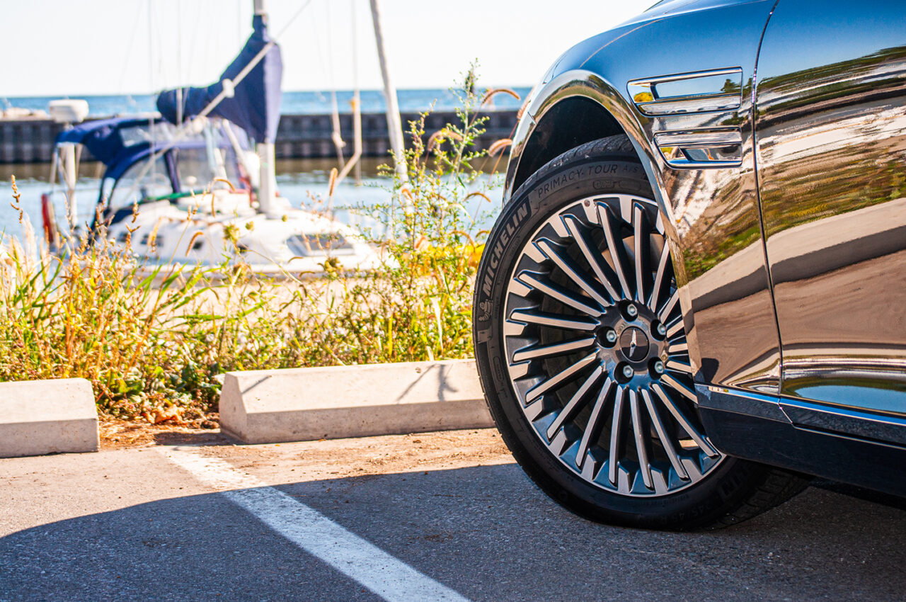 A tale of two sedans: Volvo S90 Recharge Extended Range vs Genesis G80 ...